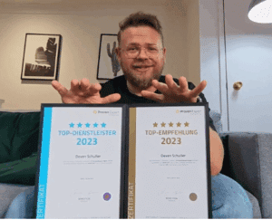 Kritik: Deven Schuller durchleuchtet - Edler Zwirn